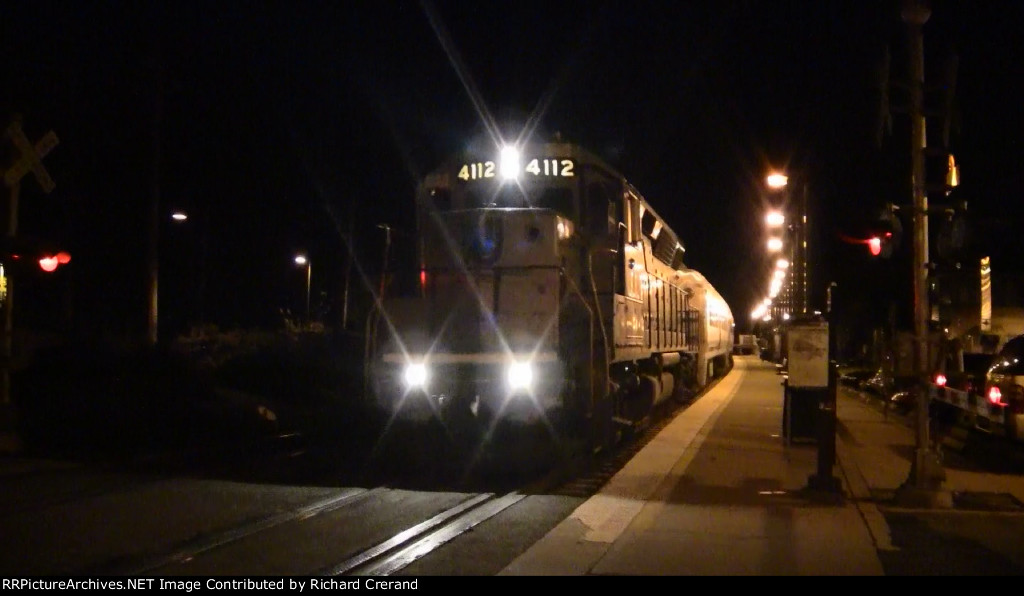 Train 1011 Pulling In